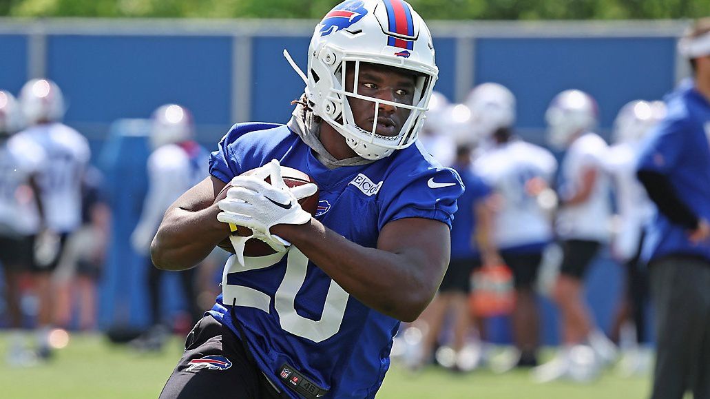 Frank Gore Jr following in NFL father's footsteps with Bills