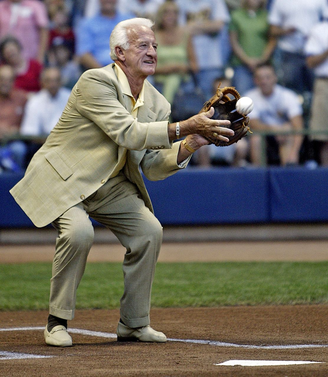 PHOTOS: Remembering Milwaukee's Bob Uecker through the years