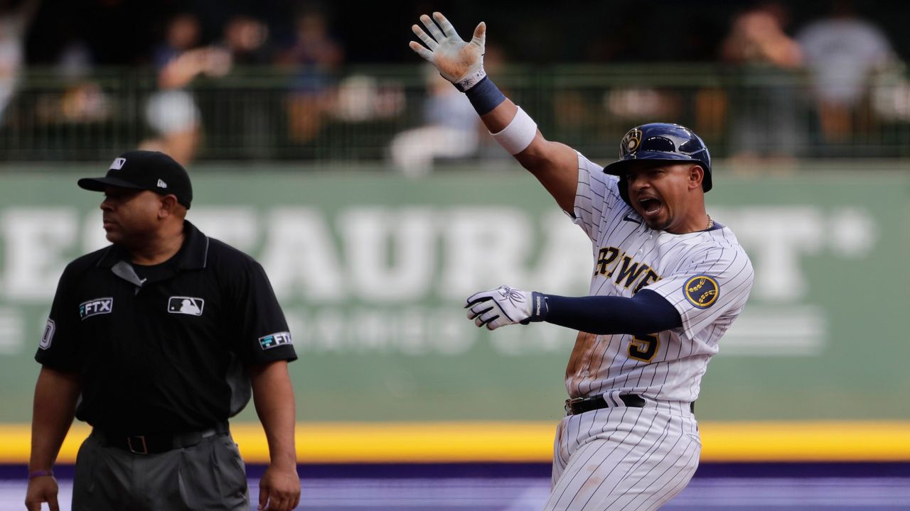 Brewers clinch NL Central title following win over Mets