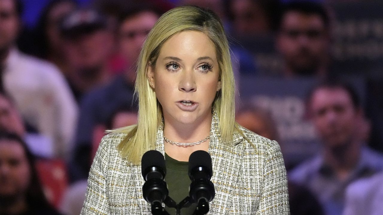 Texans bring abortion rights issue to DNC in Chicago