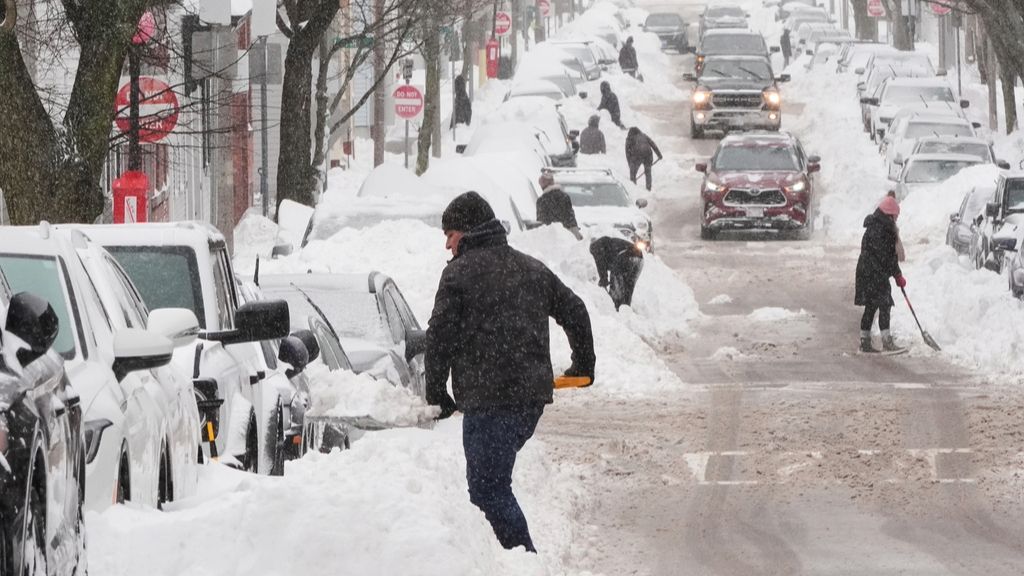 Una colosal tormenta invernal que deja al menos 30 muertos