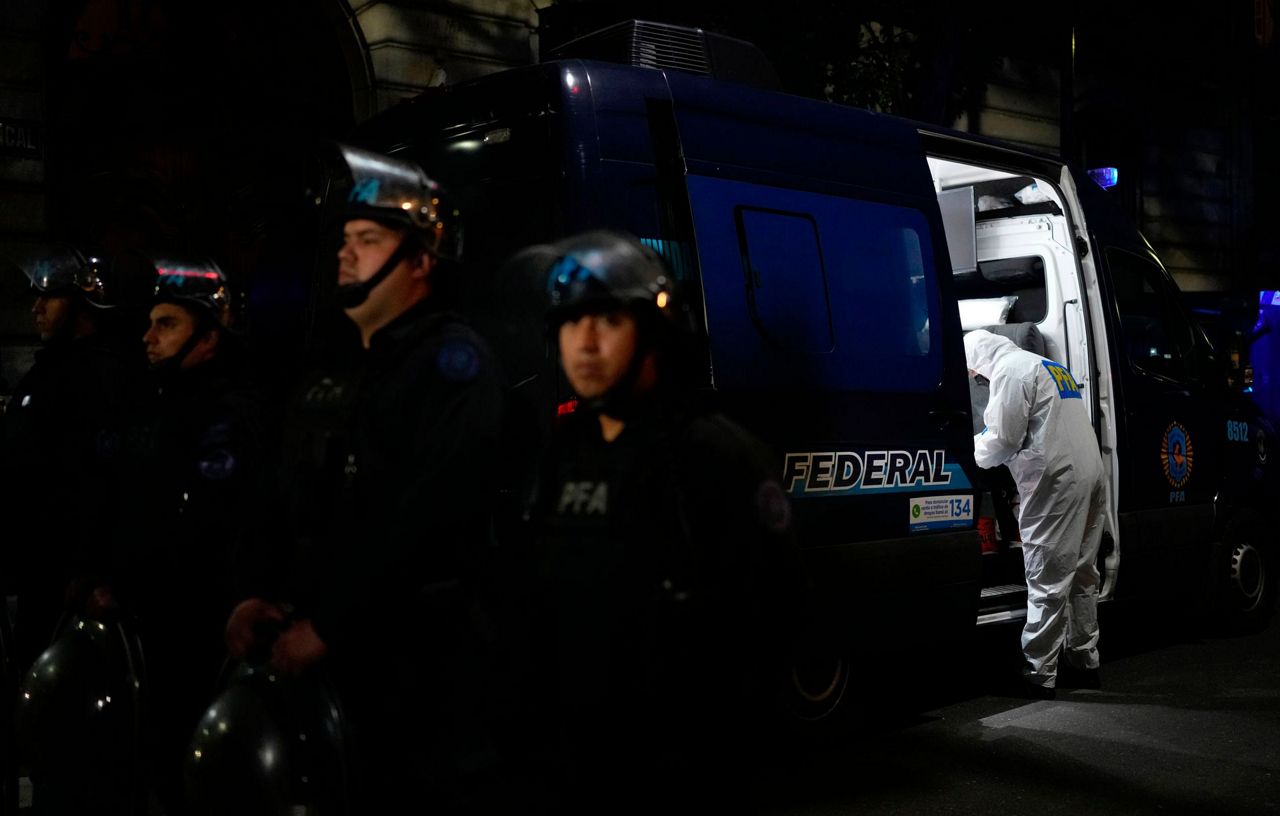 Argentina: Attempt to kill VP fails when handgun misfires