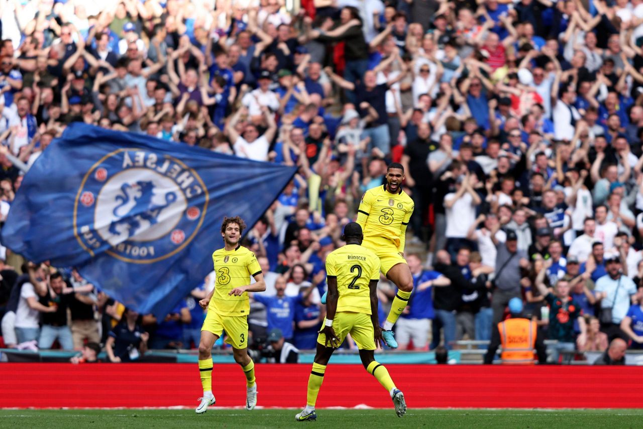 Chelsea reaches FA Cup final amid protracted sale of club