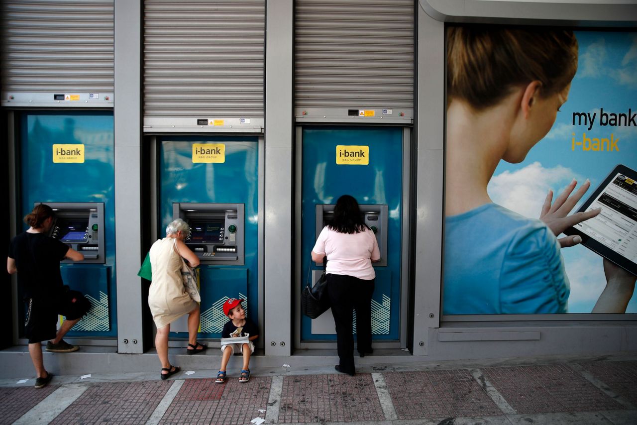 Greece ends crisis-era capital controls