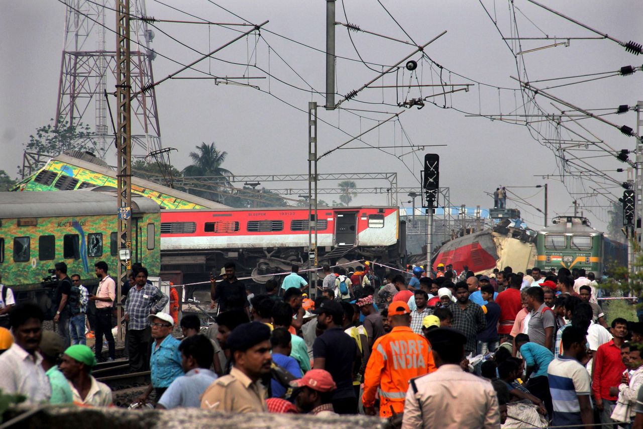 India train crash kills over 280, injures 900 in country's deadliest ...