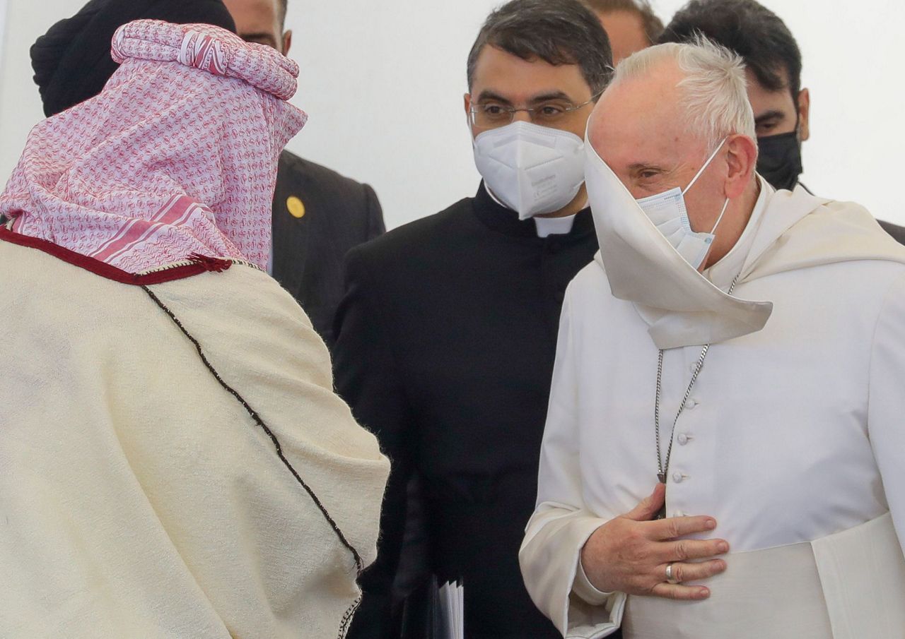 The Latest: Pope arrives in Iraq's Ur for interfaith meeting