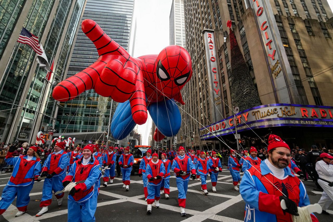 Macy’s Thanksgiving Day Parade set to kick off in Manhattan