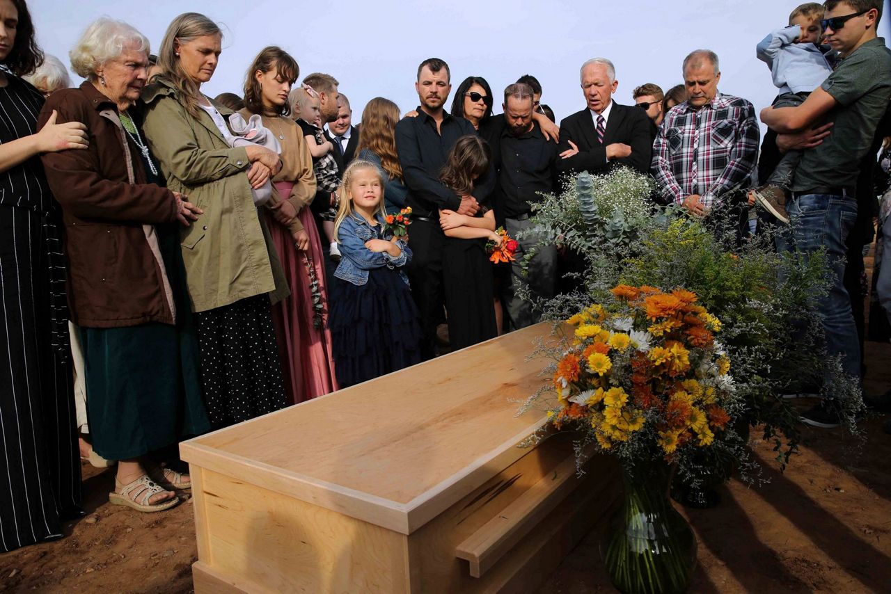 Last victim of Mexico border killings to be laid to rest