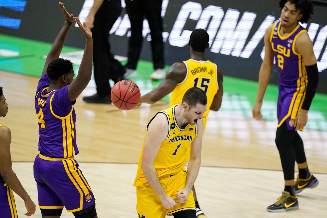 Big Ten comeback: Michigan topples LSU 86-78