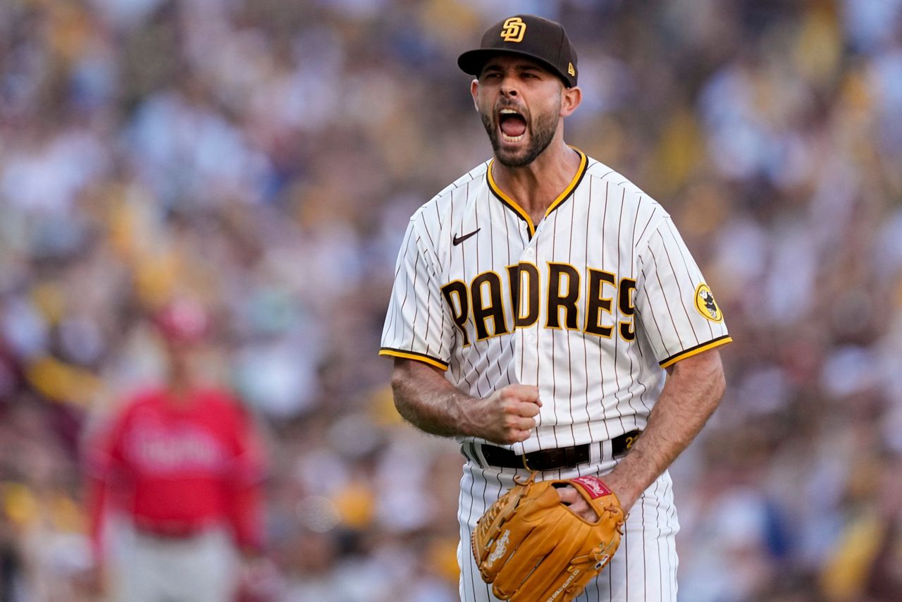 Drury, Padres rally to beat Nola, Phillies 8-5, tie NLCS 1-1