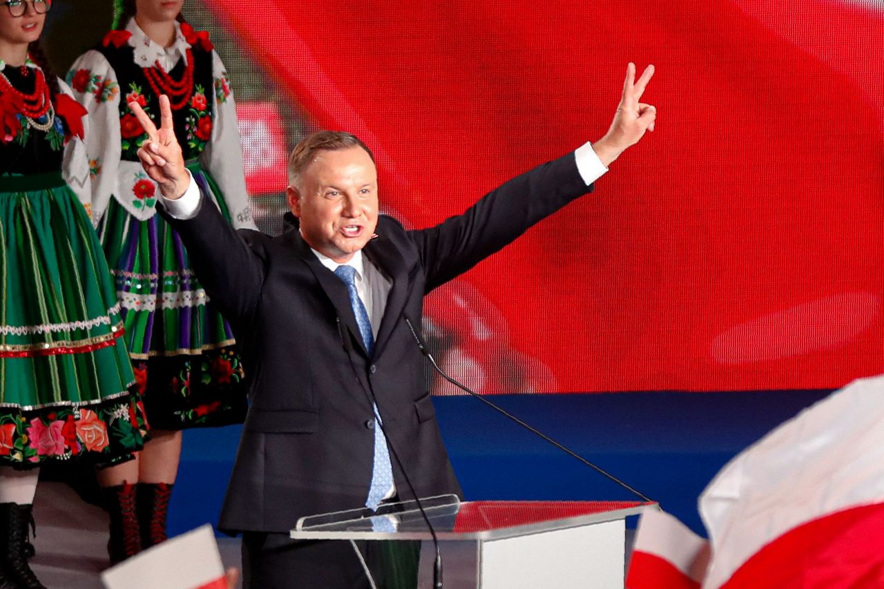 Polish president wins 1st round, faces runoff with centrist