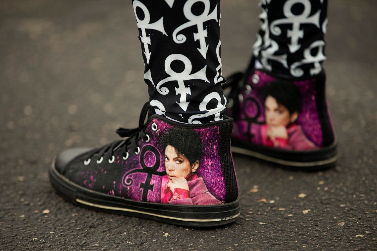 Prince fans headed to Paisley Park five years after death