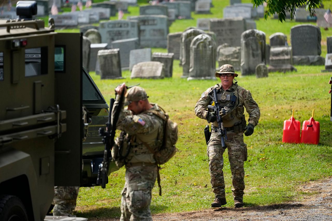 Escaped murderer slips out of search area, changes appearance and tries ...
