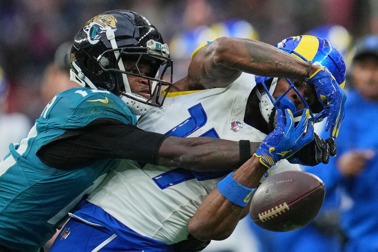Jaguars rookie Travis Hunter has a knee injury after presumably getting ...