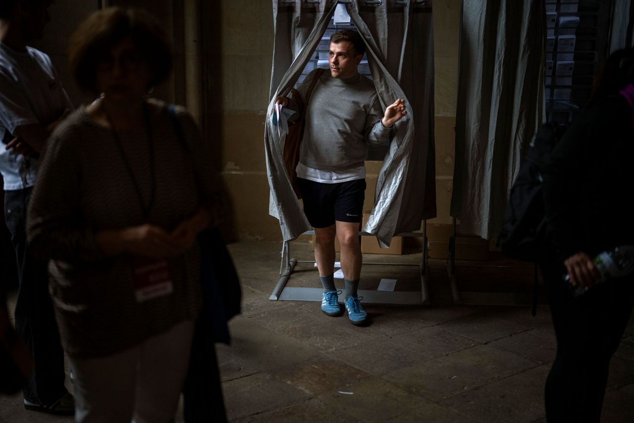 Catalans vote in election to gauge force of separatist movement, degree ...