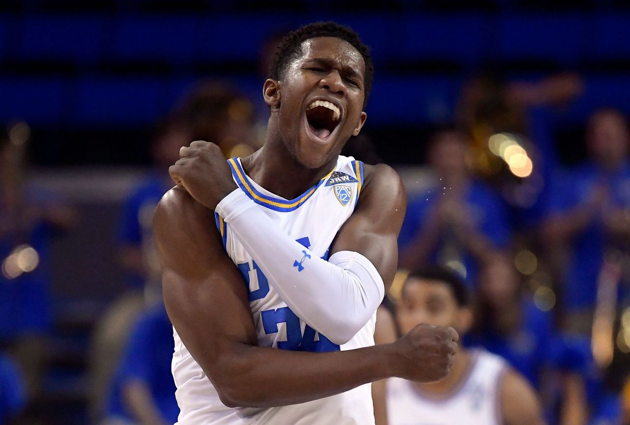 UCLA beats Stanford 92-70, snaps skid in Bartow's debut