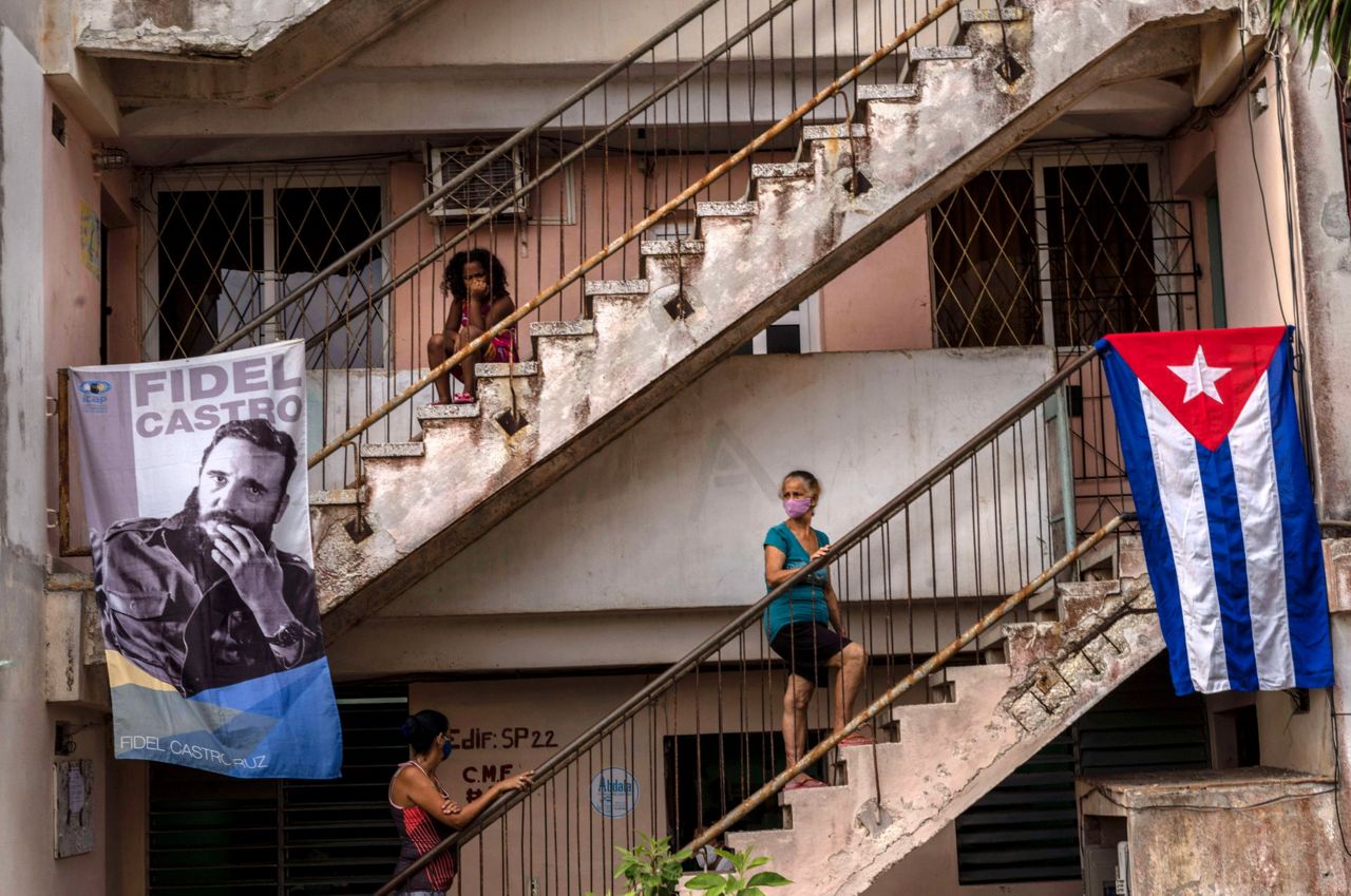 Cuba rolls out mass vaccines while awaiting study results