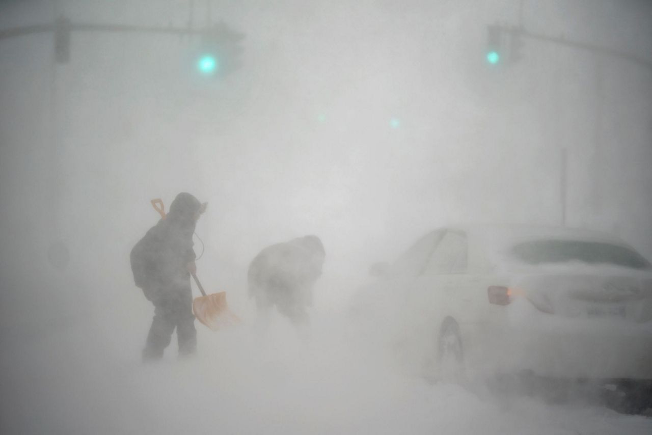 Fast and furious: Heavy snow, high winds threaten East Coast