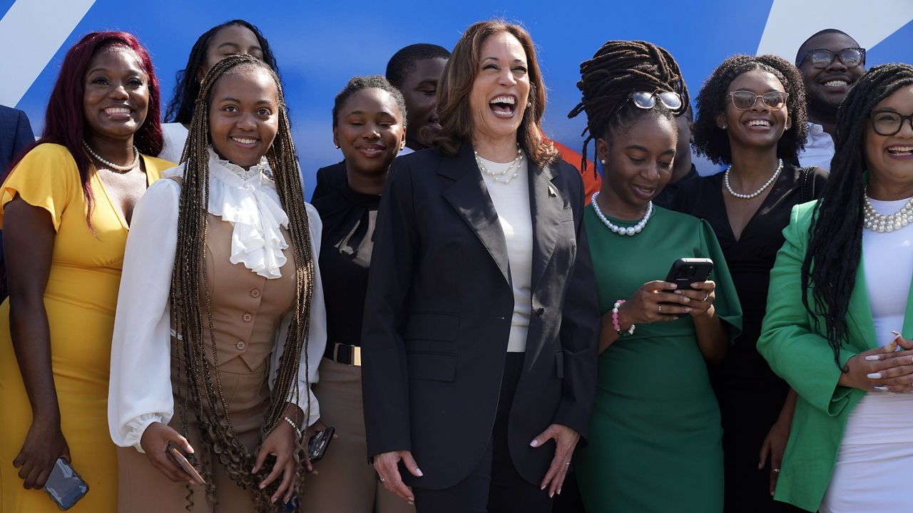 Harris, Walz return to the trail with Georgia bus tour