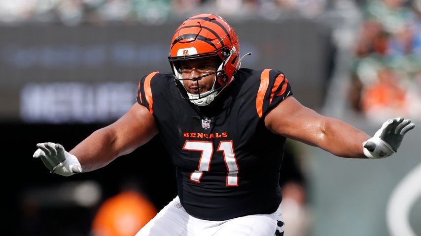 Agent: Bills agree to sign OT La’el Collins to 1-year deal