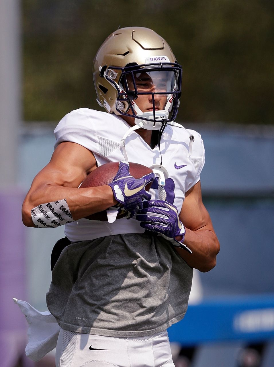 Love, Oliver, Grier lead AP Preseason All-America team