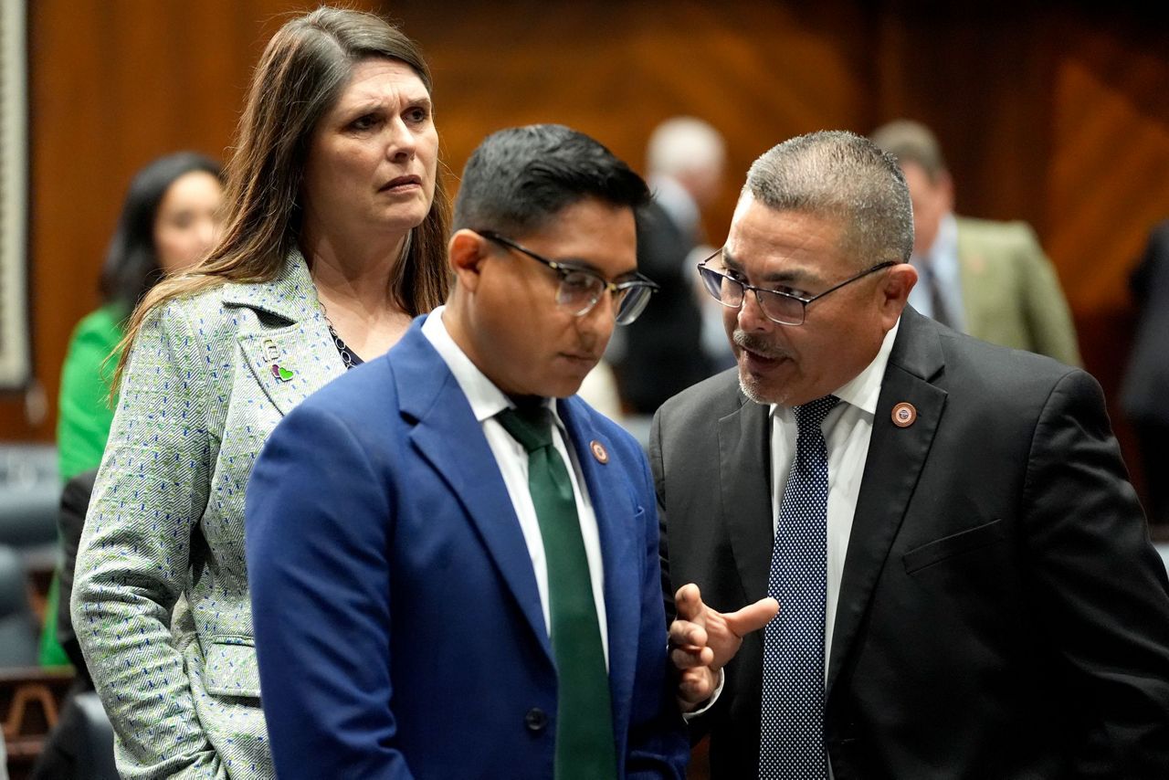 Democrats clear path to bring proposed repeal of Arizona’s near-total ...
