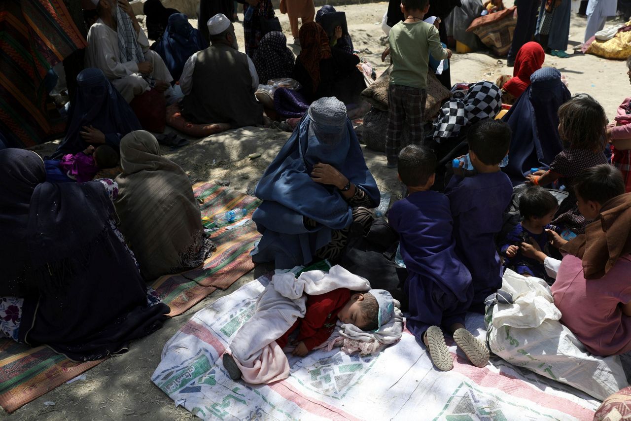 Fleeing fighting in north, Afghans crowd into Kabul's parks