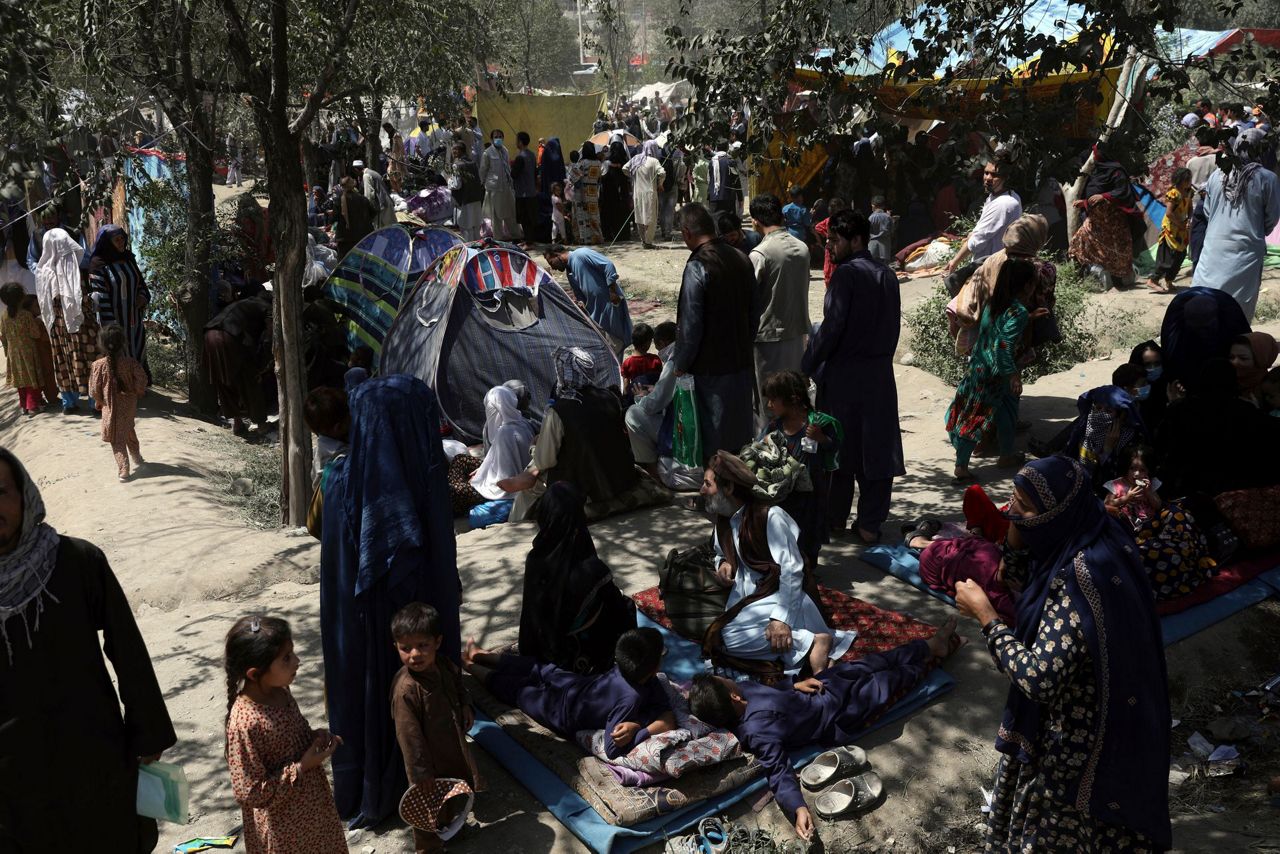 Fleeing fighting in north, Afghans crowd into Kabul's parks