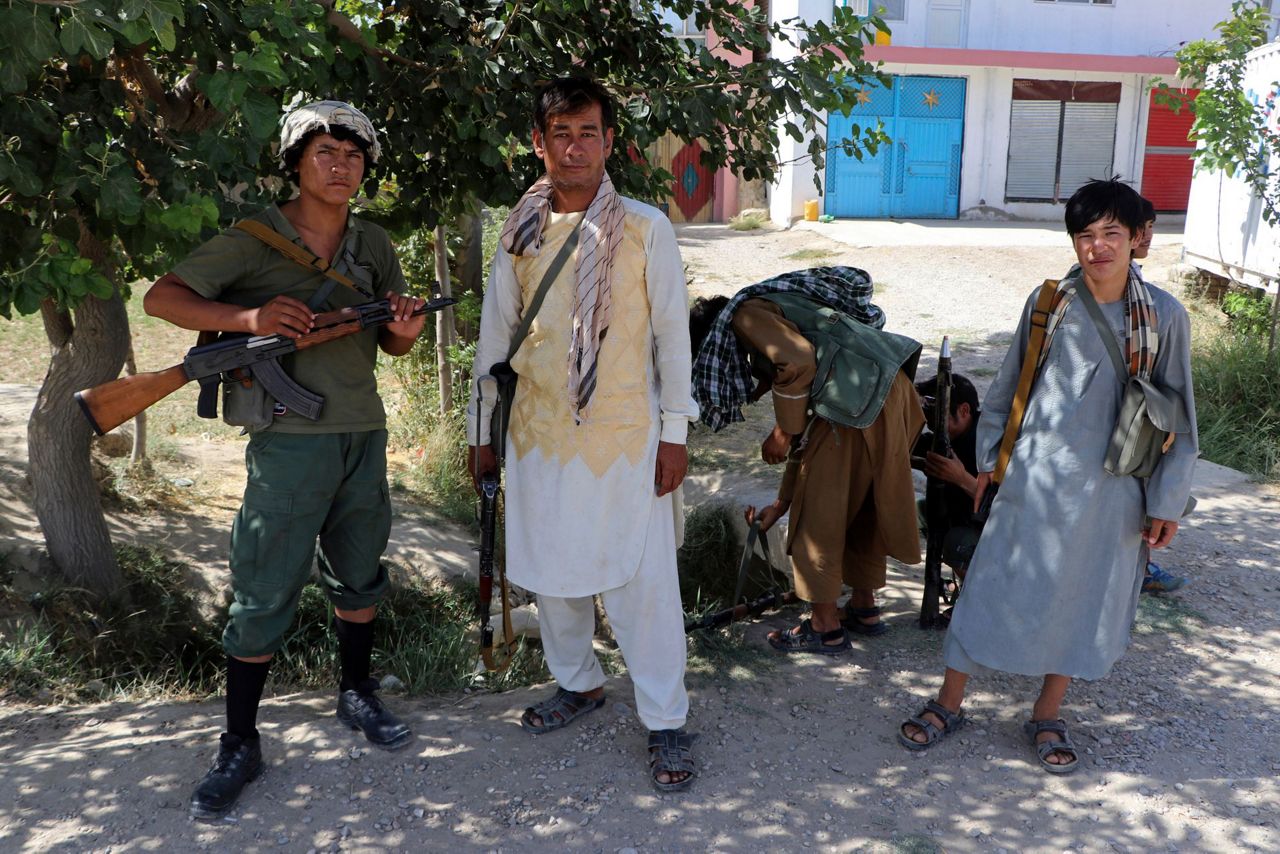Fleeing fighting in north, Afghans crowd into Kabul's parks