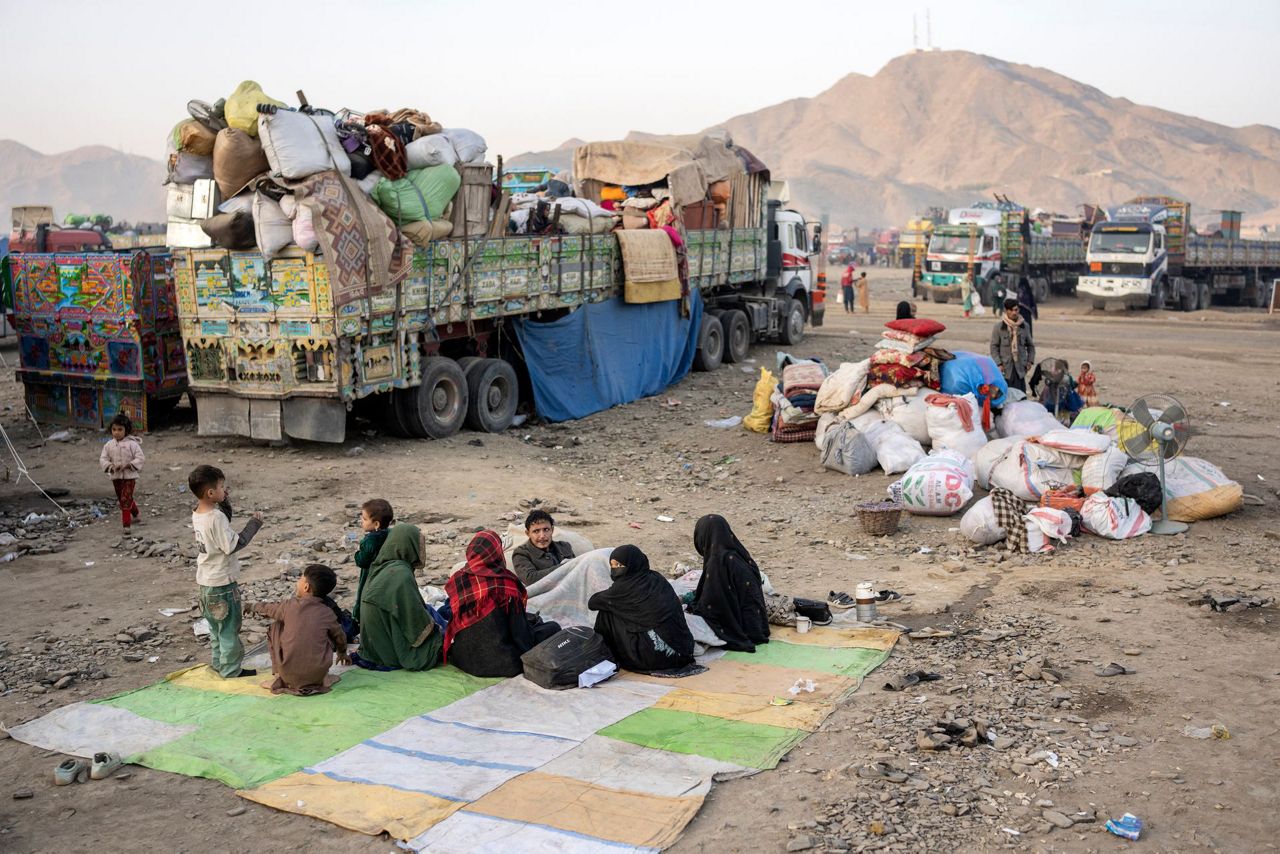 Afghans fleeing Pakistan lack shelter, food, and warmth once they cross ...