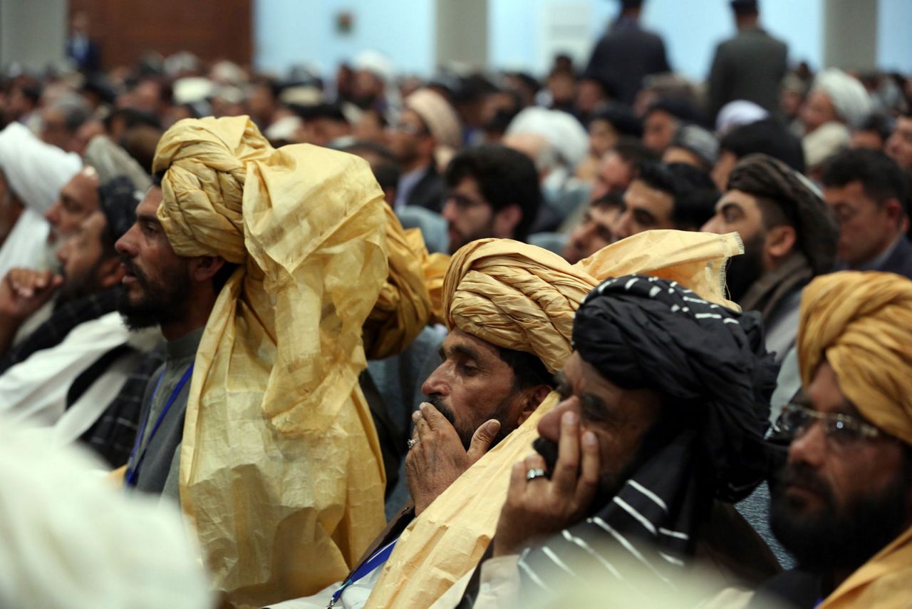 Afghan president holds council to set agenda for peace talks