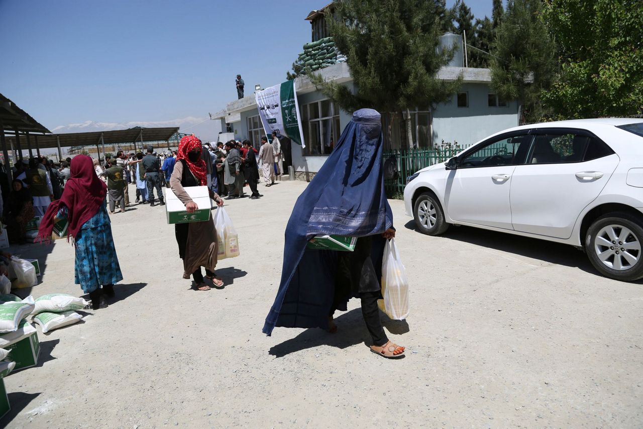 Afghan official: Taliban storm checkpoint, killing 20 troops