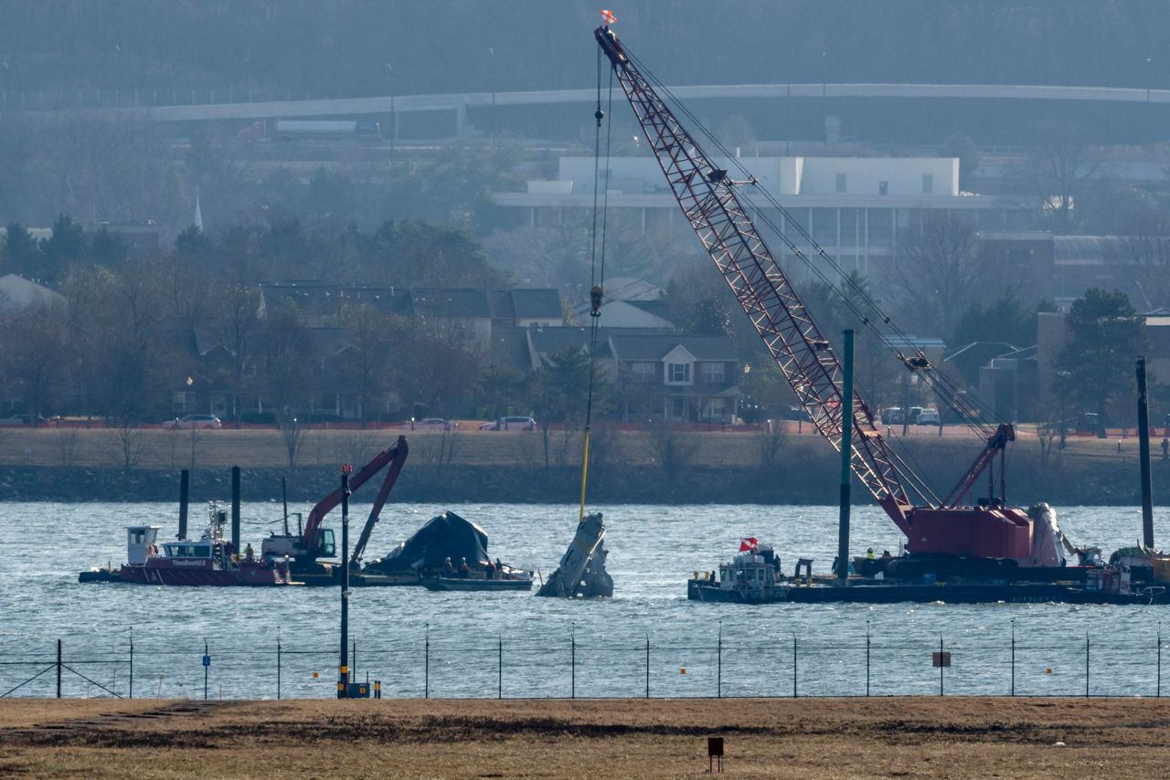 Recovery work resumes at the site of the deadly plane and chopper ...