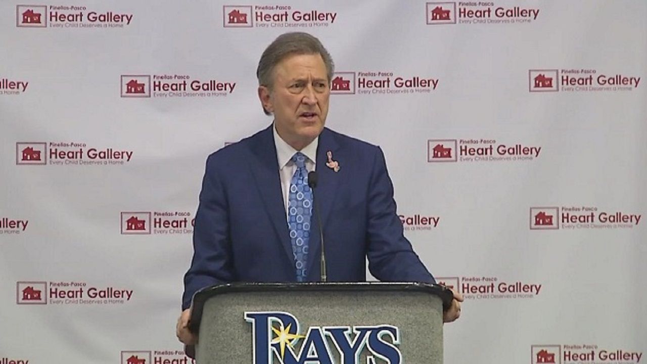 After Decades in the Newsroom, Al Ruechel is Signing Off