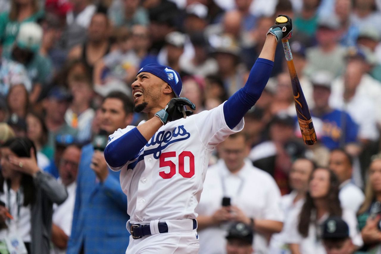Julio Rodríguez hit a record 41 homers in the Home Run Derby's first ...