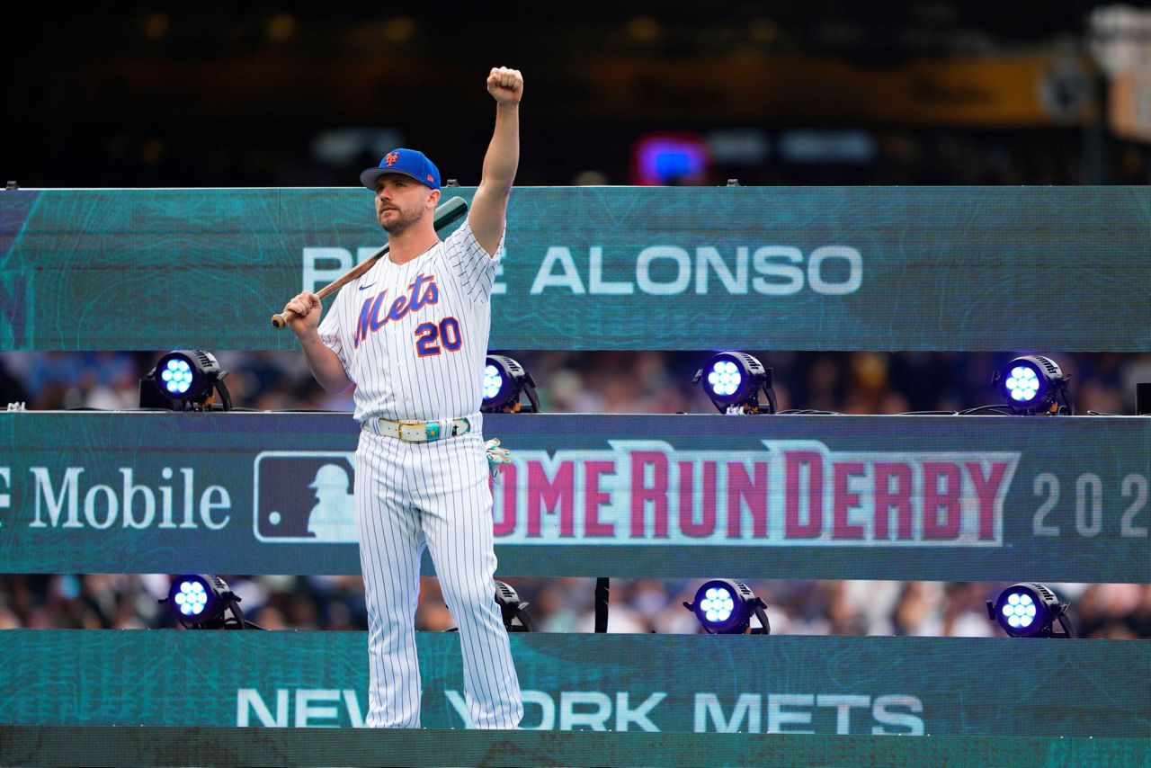 Julio Rodríguez hit a record 41 homers in the Home Run Derby's first ...