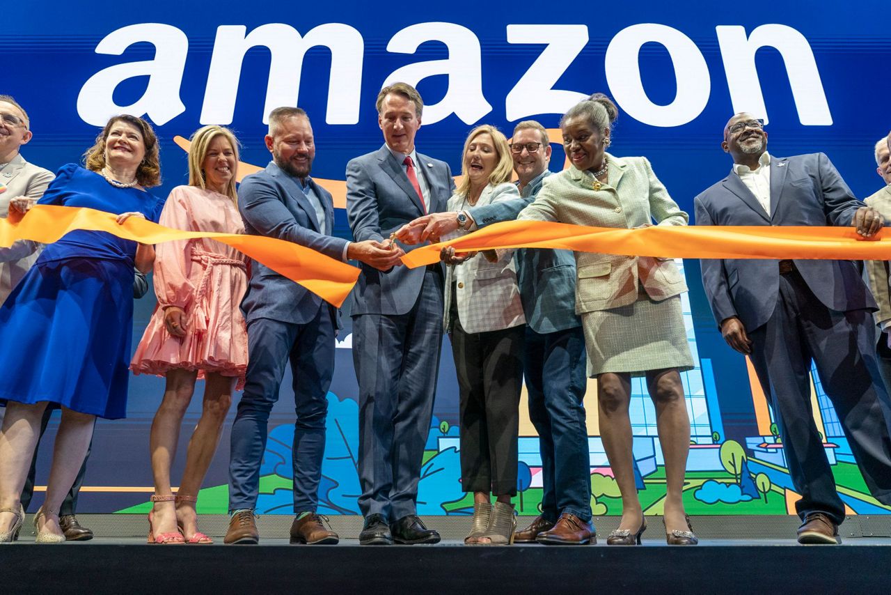 Amazon debuts its headquarters complex in Virginia as it brings workers ...