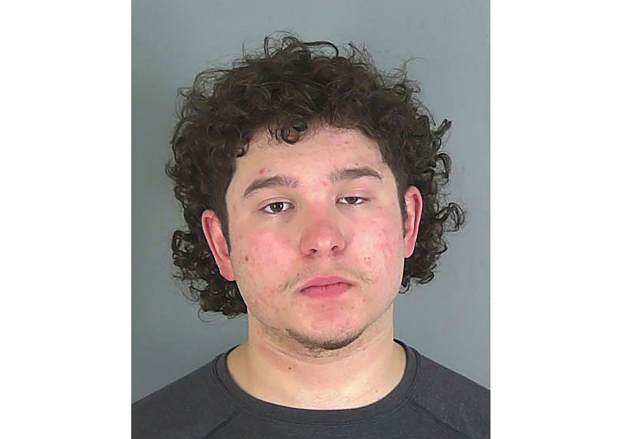 Former 'American Idol' star charged in fatal DUI crash