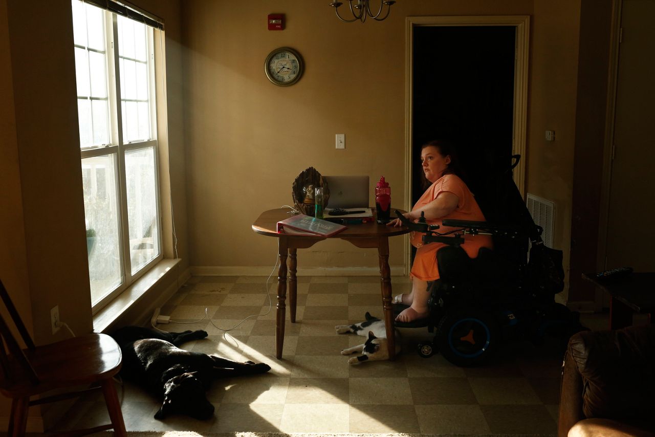 AP Exclusive: '93 Amtrak crash survivor relives each new one