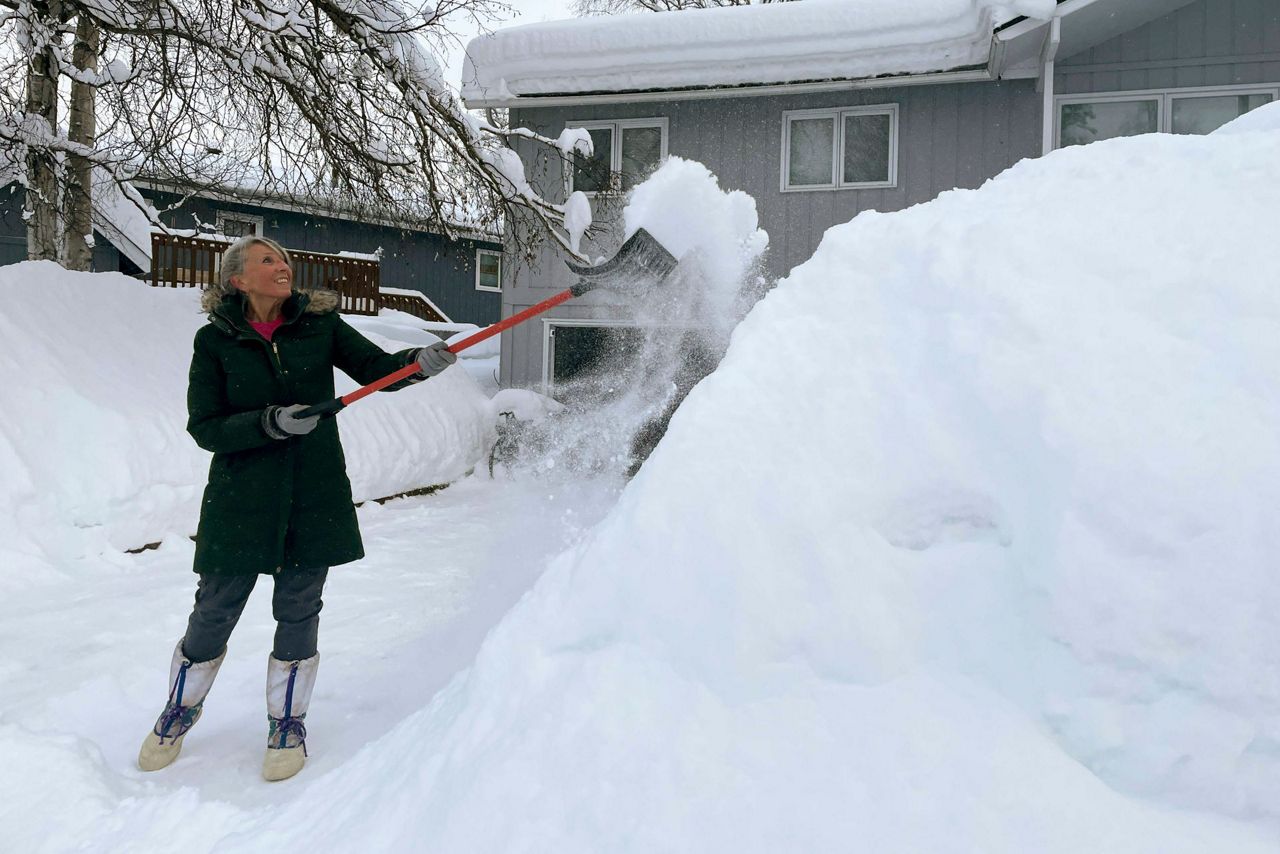 'Pandemic of snow' in Anchorage sets a record for the earliest arrival ...