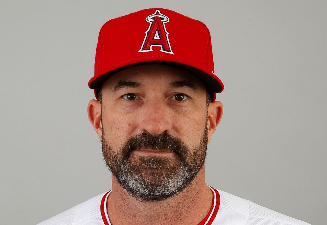 Angels suspend Mickey Callaway after behavior allegations