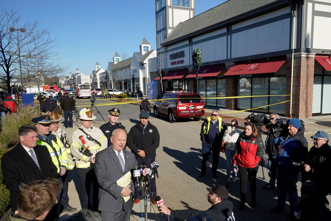 Man Charged With Reckless Homicide In Apple Store Crash
