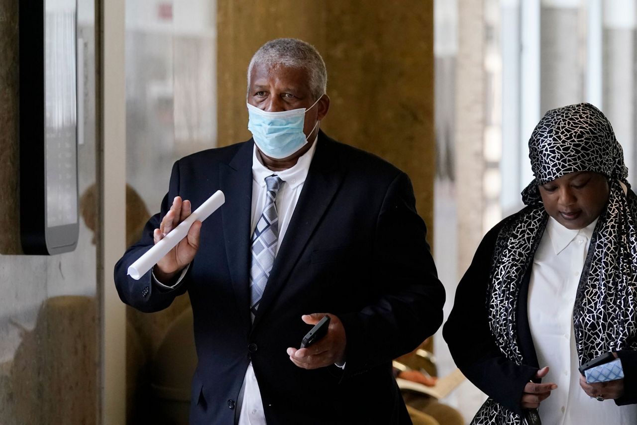 Jury seated in trial over singer Aretha Franklin's handwritten wills