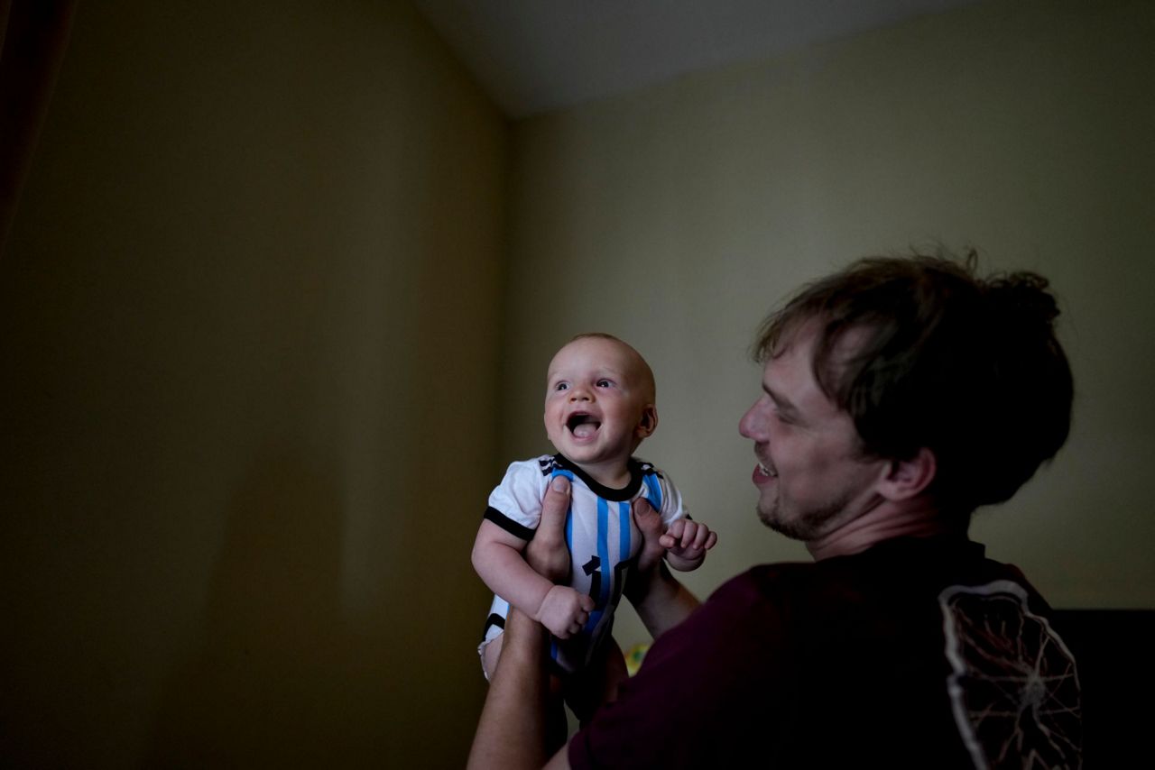 Pregnant Russians flock to Argentina seeking new passports