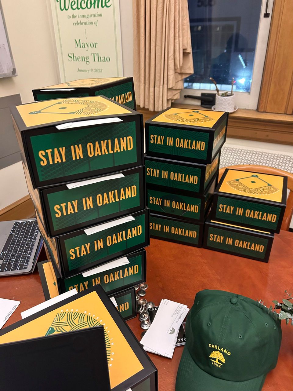 Oakland A's fans are sending MLB owners 'Stay In Oakland' boxes as Las ...