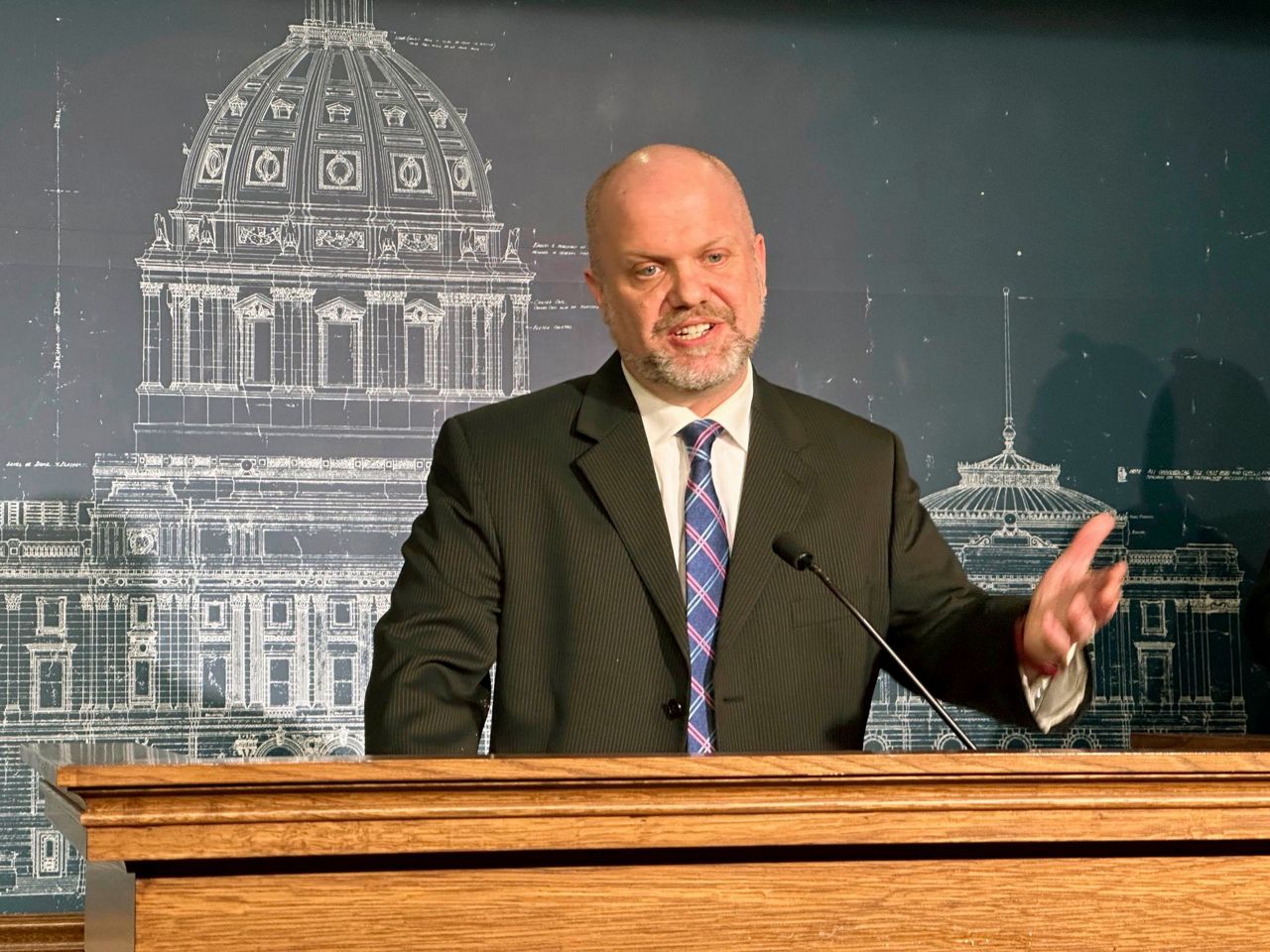 Minnesota lawmakers kick off debate on joining other states that permit ...