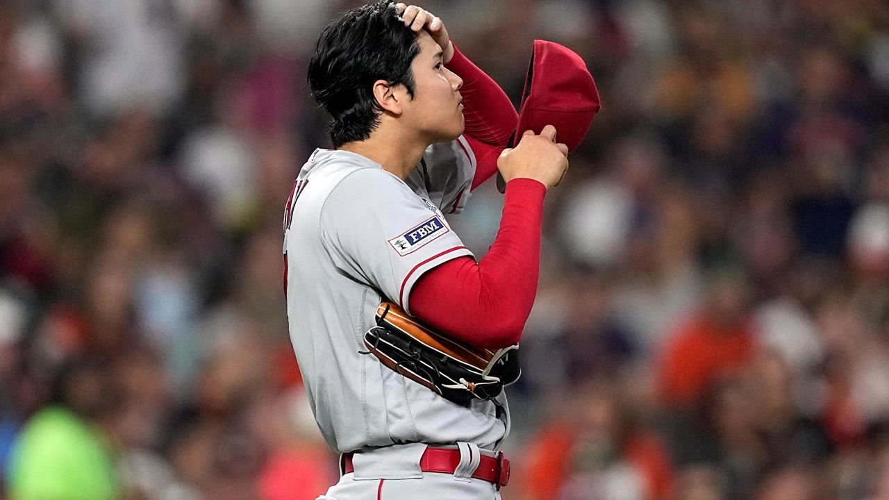 Astros down Angels 6-2