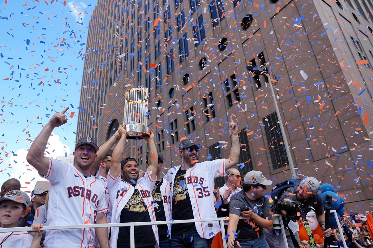 Fans line up in Houston for parade celebrating Astros' win