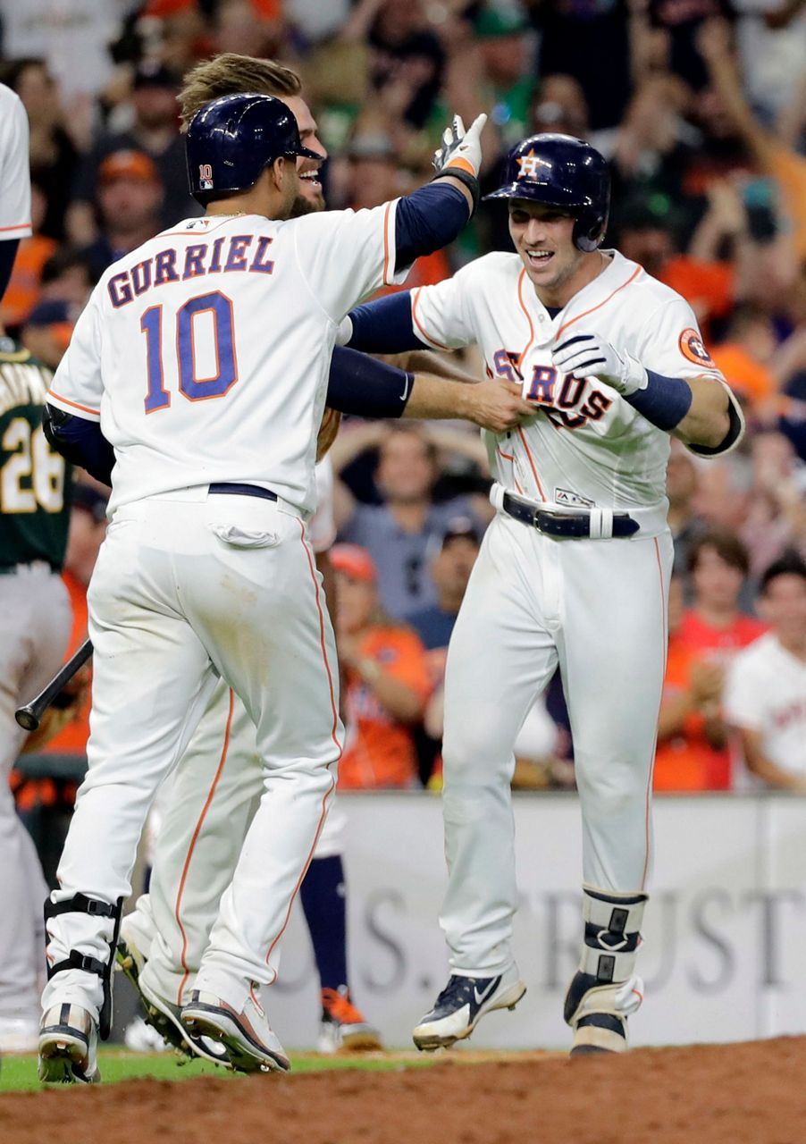 Astros beat A's 6-5 on bizarre play in 11th inning