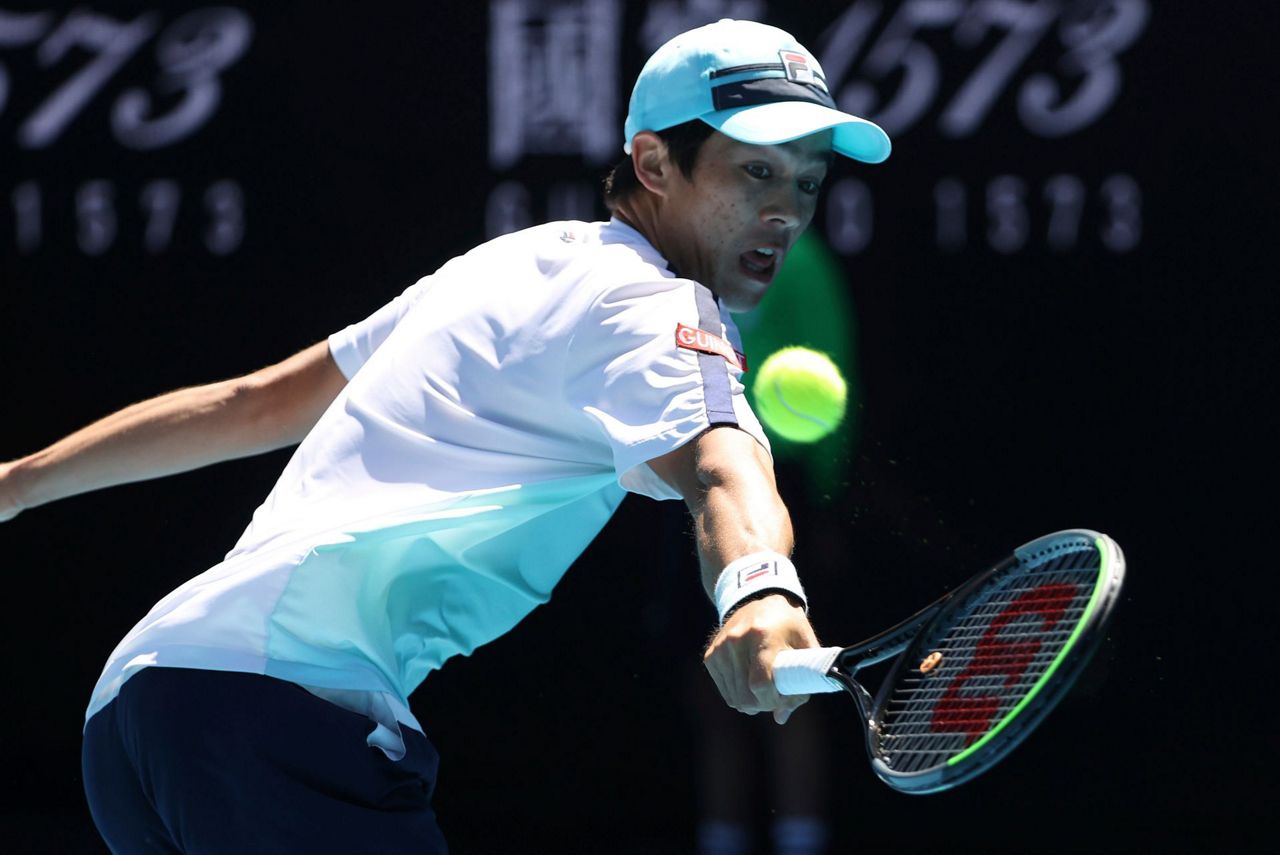 Daughter of Bills, Sabres owners into 1st Slam quarterfinal